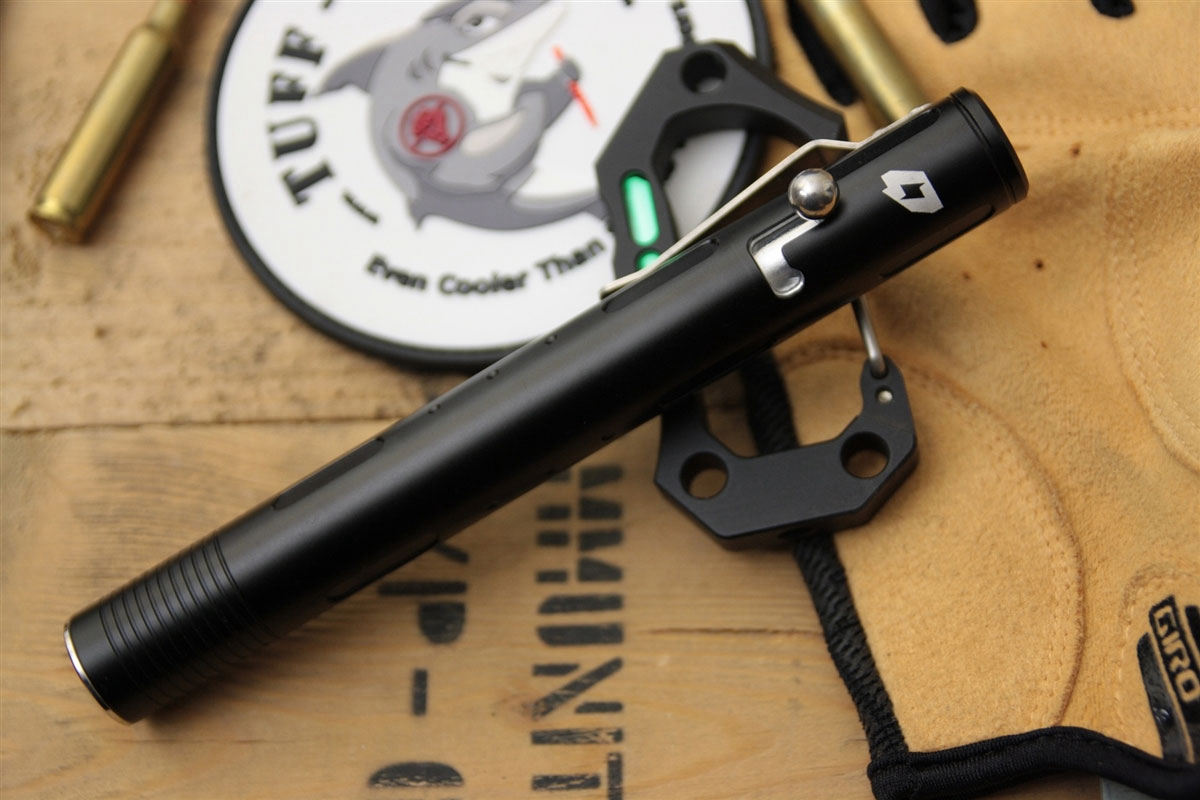 FOURSEVENS Bolt-Action 2xCR2 Light, Cool White LED Flashlight, 490 Max ...