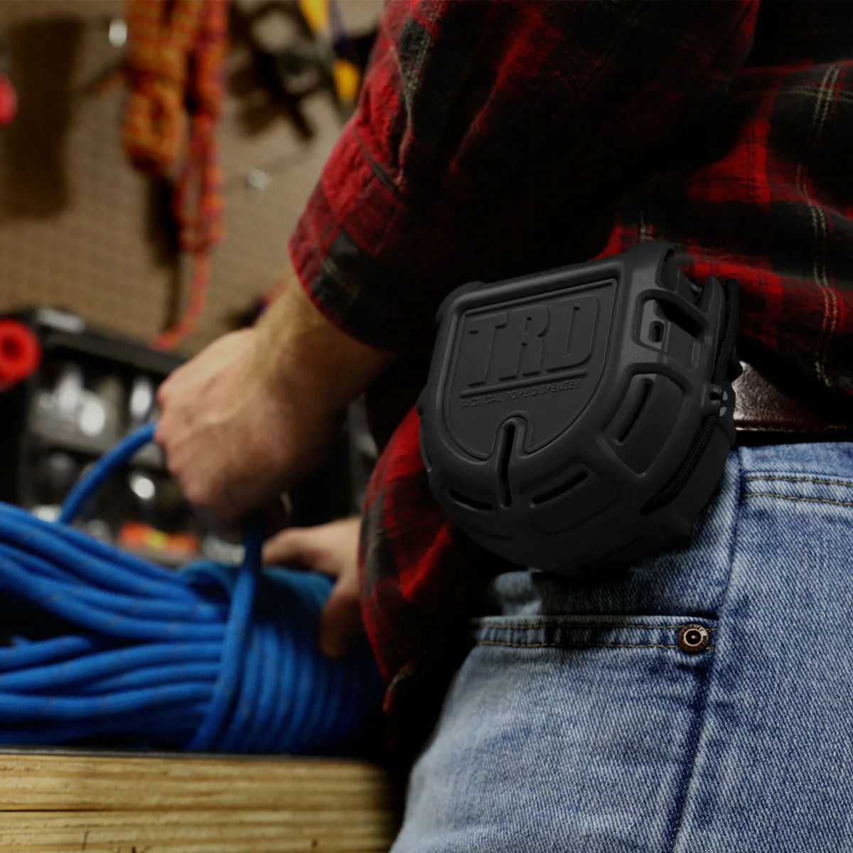 Atwood Rope Tactical Rope Dispenser, 50ft Black 550 Paracord ...