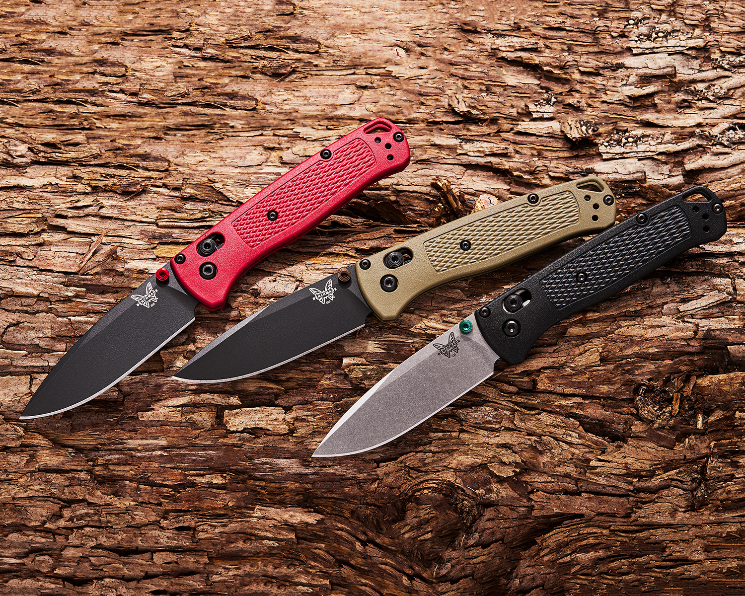 Benchmade Bugout AXIS Folding Knife 3.24" MagnaCut Satin Plain Blade ...