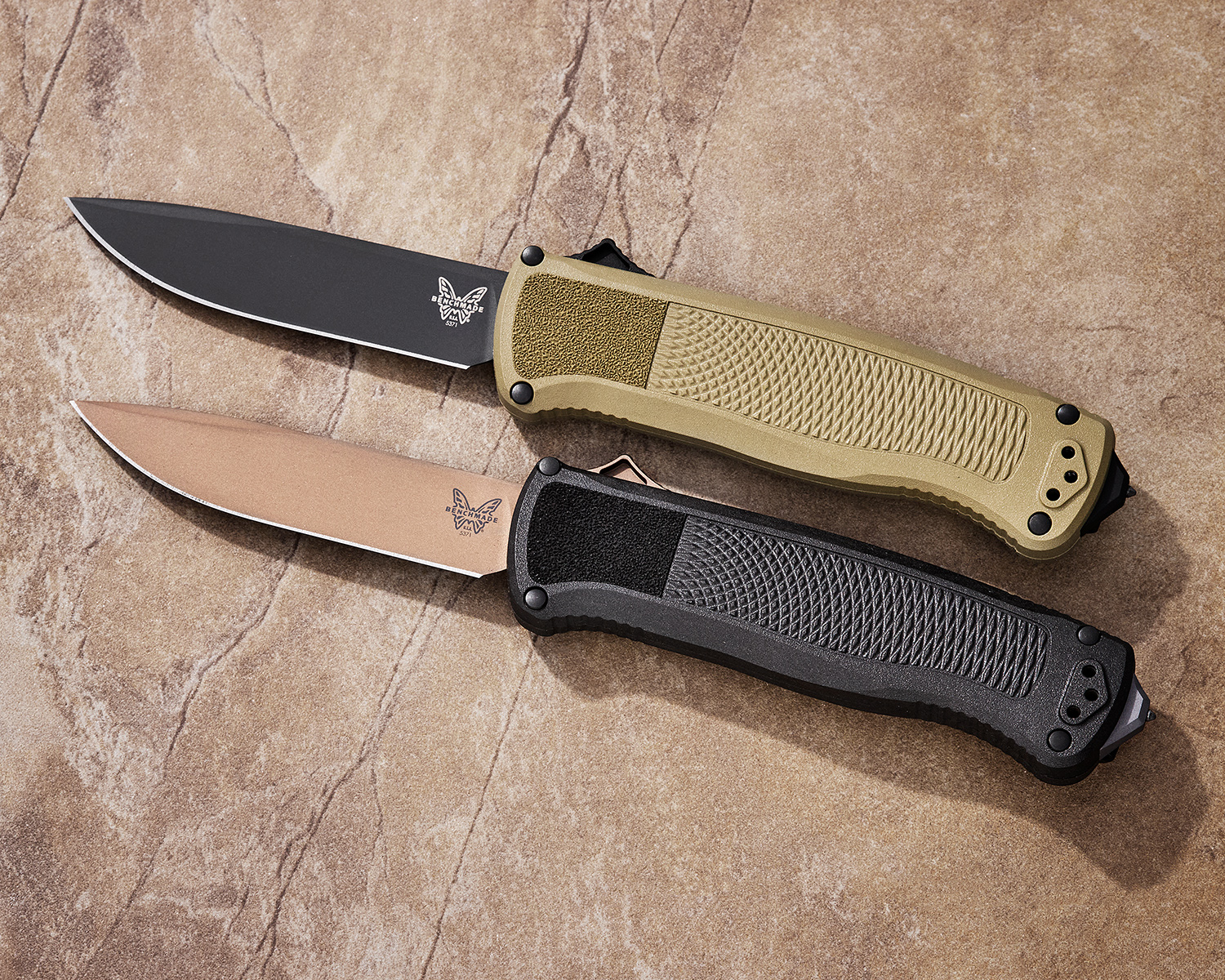 Benchmade 5371FE Shootout OTF AUTO Knife 3.494" CPM-CruWear Flat Earth PVD Drop Point Blade ...