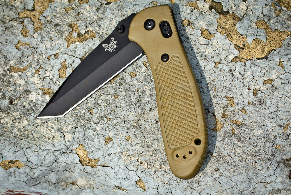Benchmade 553BKSN Tanto Griptilian 3.45" Black Plain Blade, Sand Color ...