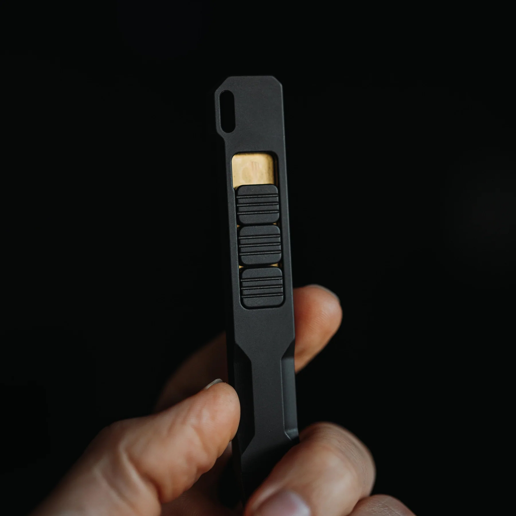 BIGiDESIGN Titanium Mini Pry Bar, 4.5" Overall, Matte Black DLC ...