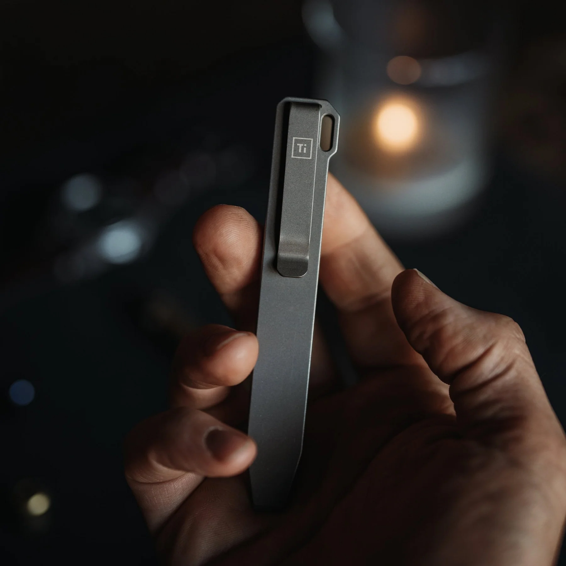 BIGiDESIGN Titanium Mini Pry Bar, 4.5" Overall, Matte Black DLC ...