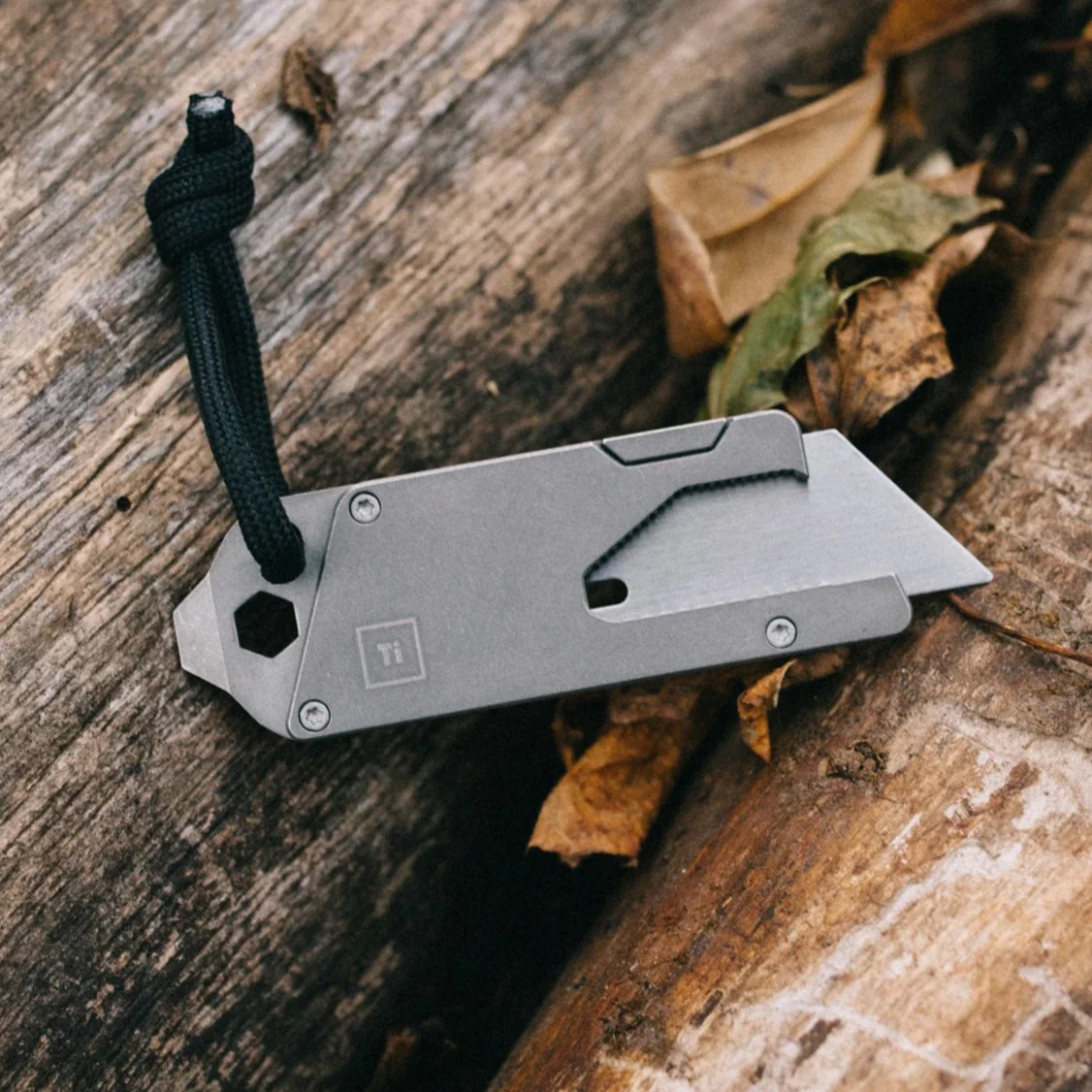 BIGiDESIGN Titanium Mini Pocket Tool Deluxe, 3" Overall, Stonewashed ...