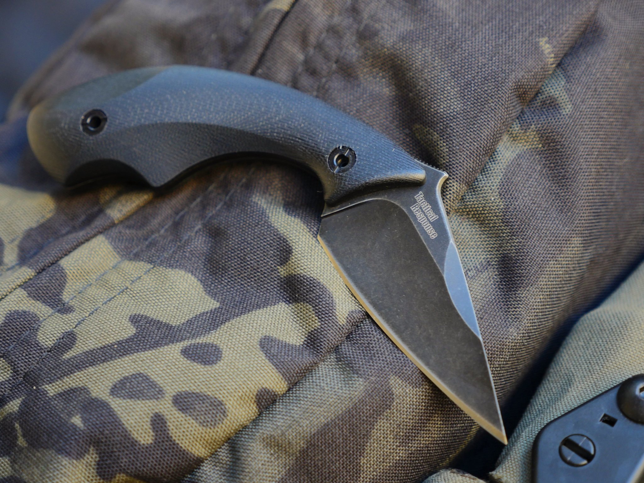 Brous Blades James Yeager MF-CEO Fixed 2.6" D2 Stonewashed Blade, Black ...