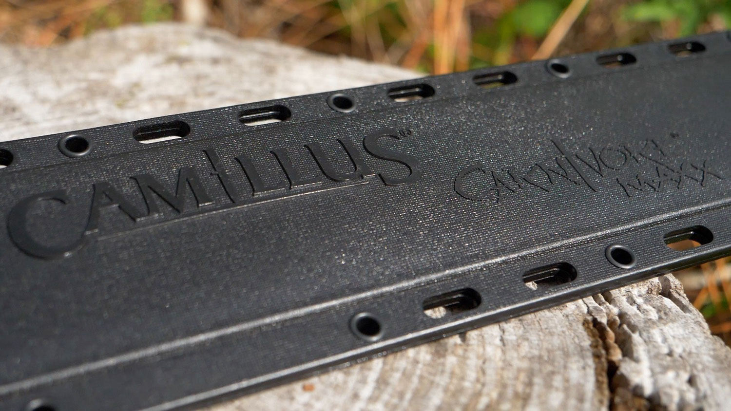 Camillus Carnivore Maxx 2.0 Machete 16" Titanium Bonded Sawback Chisel ...