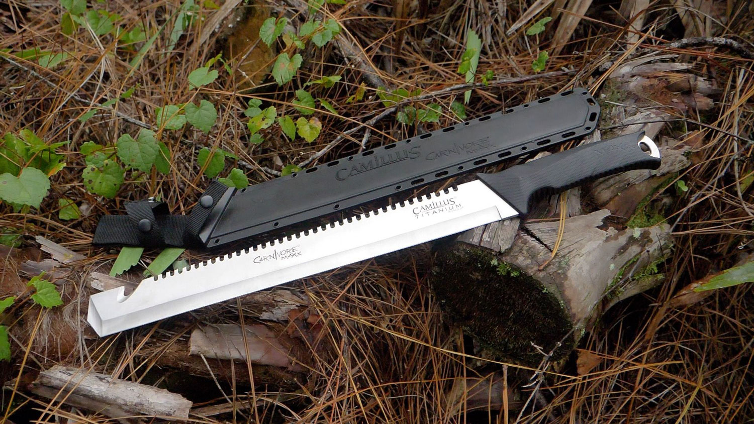 Camillus Carnivore Maxx 2.0 Machete 16" Titanium Bonded Sawback Chisel ...