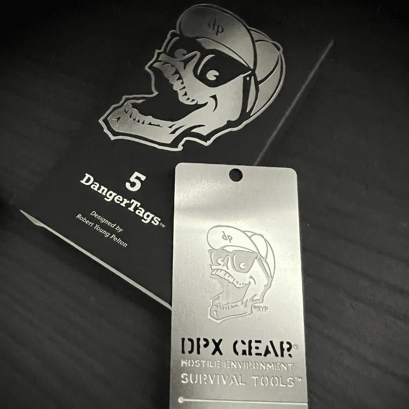 DPx Gear Danger Tag with Breakaway Blade, 5-Pack - KnifeCenter - DPLSC002