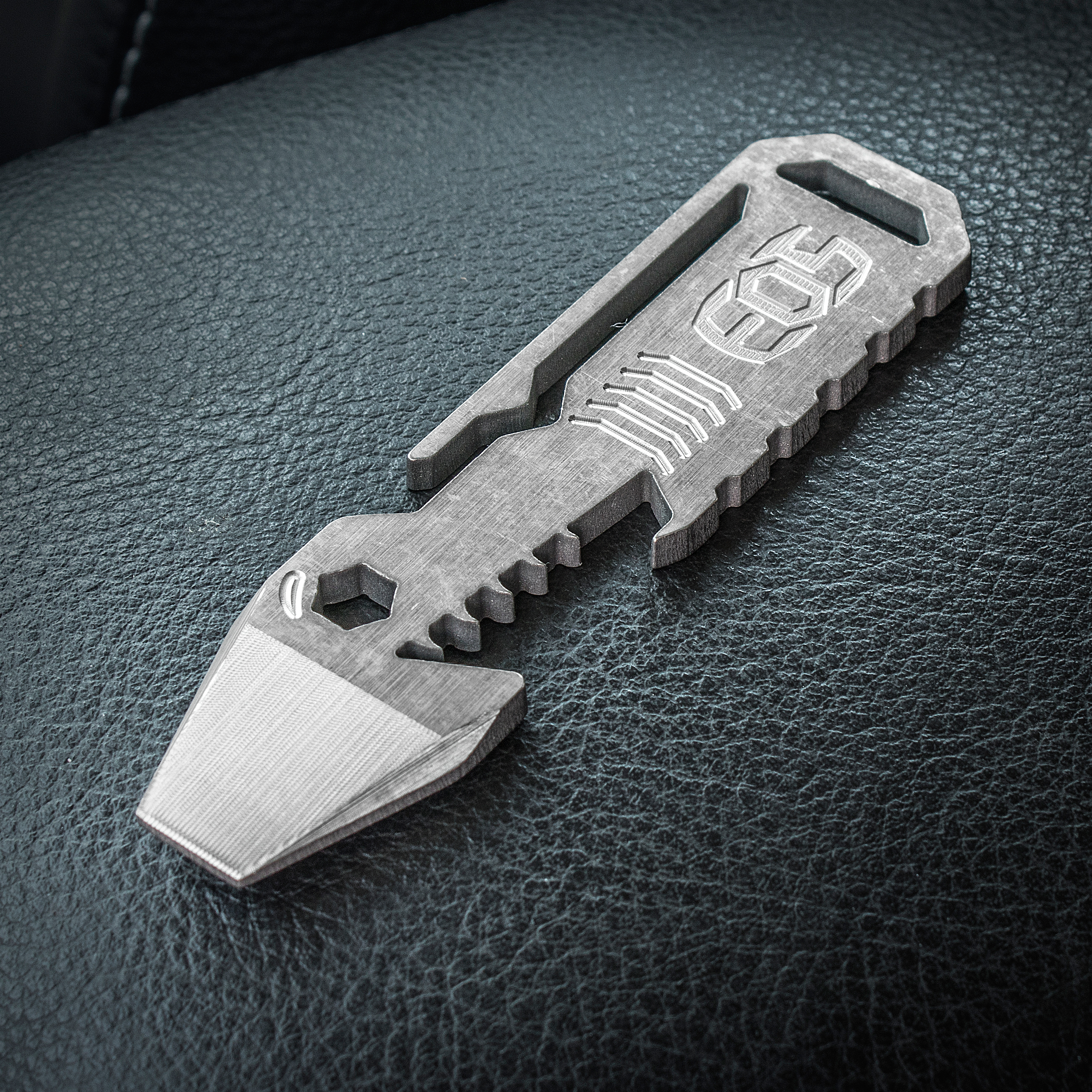 EOS Titanium TiShark Pry Bar Multi-Tool, Raw - KnifeCenter - SHK_RW