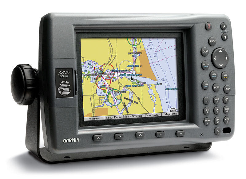 Garmin GPSMAP 3206 - KnifeCenter - GM0100052700 - Discontinued