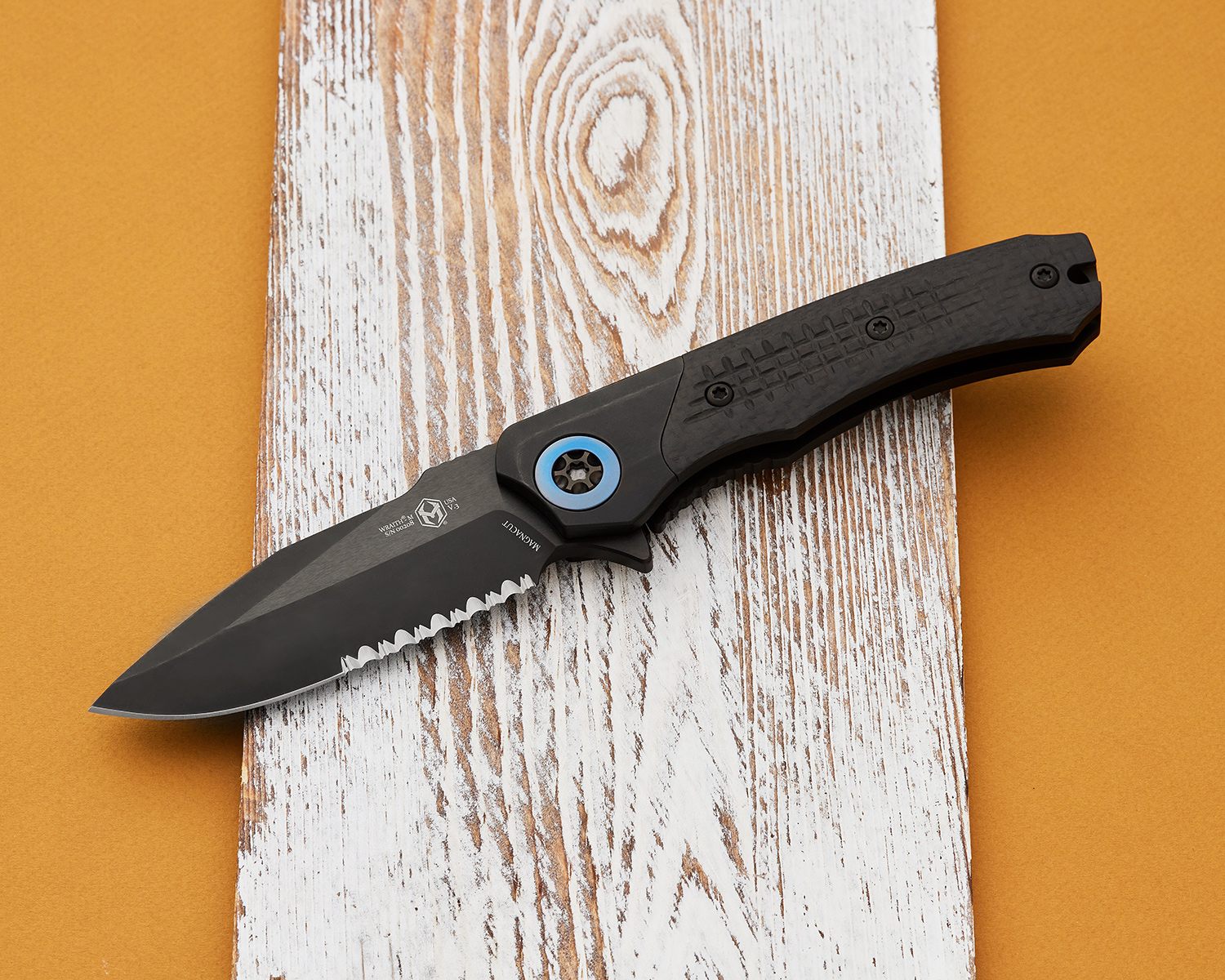 Heretic Knives Wraith Manual Flipper Knife 3.625" CPM-MagnaCut Black DLC Battle Worn Clip Point ...