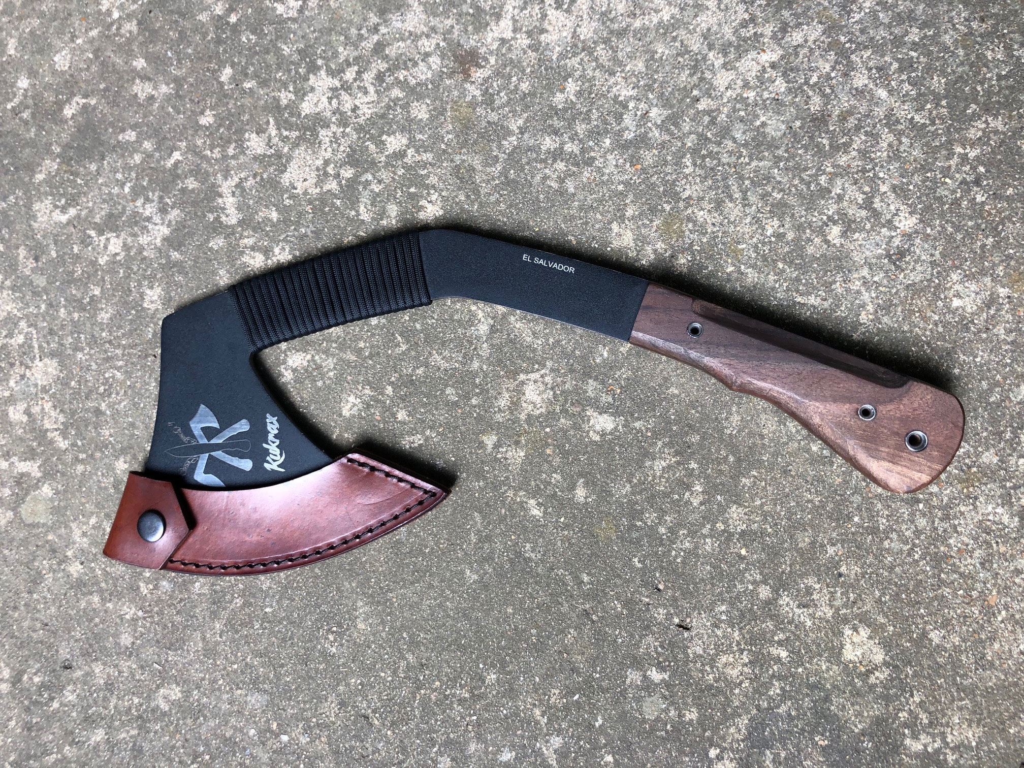 Kukrax Pak Axe Tactical/Survival Tomahawk 6" 1075 Carbon Steel Blade ...