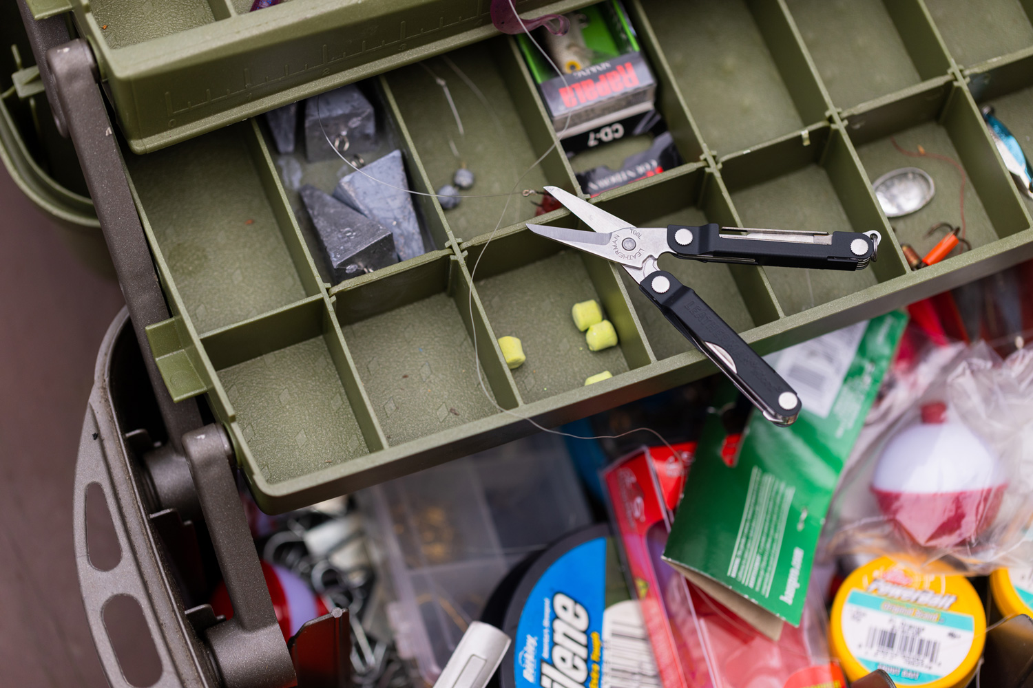 Leatherman Micra Keychain Mini Multi-Tool, 2.5" Closed, Jet Black ...