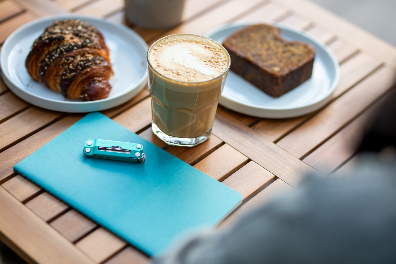 Leatherman Micra Keychain Mini Multi-Tool, 2.5" Closed, Parakeet Blue ...