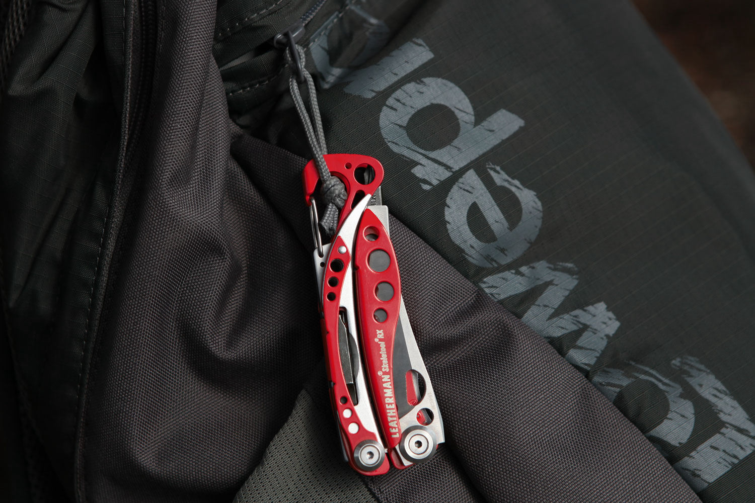 Leatherman Skeletool RX Pocket-Size Rescue Multi-Tool, Red, No Sheath ...