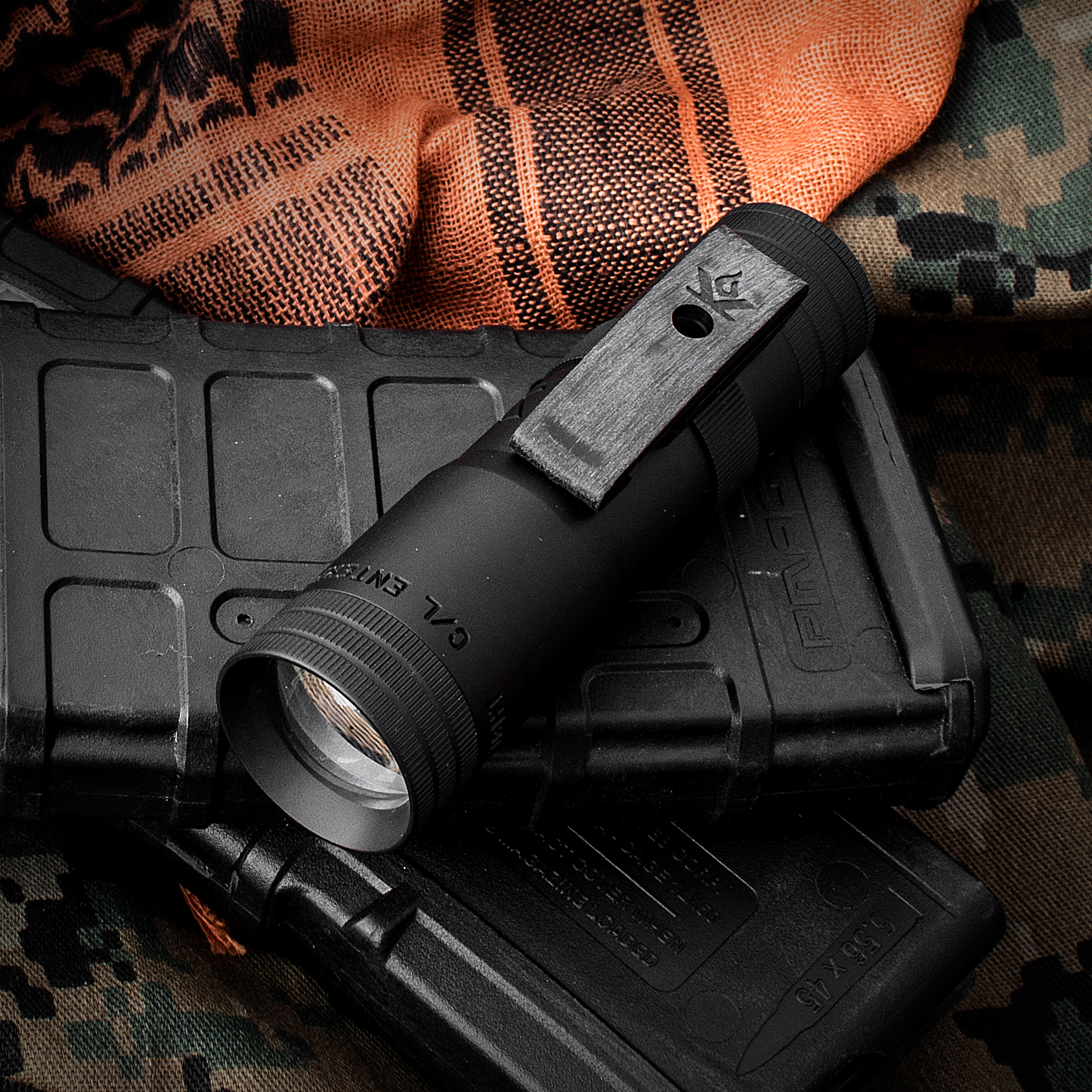 LensLight Mini Black LED Flashlight, Smooth Bezel, Dual Output, 330 Max ...