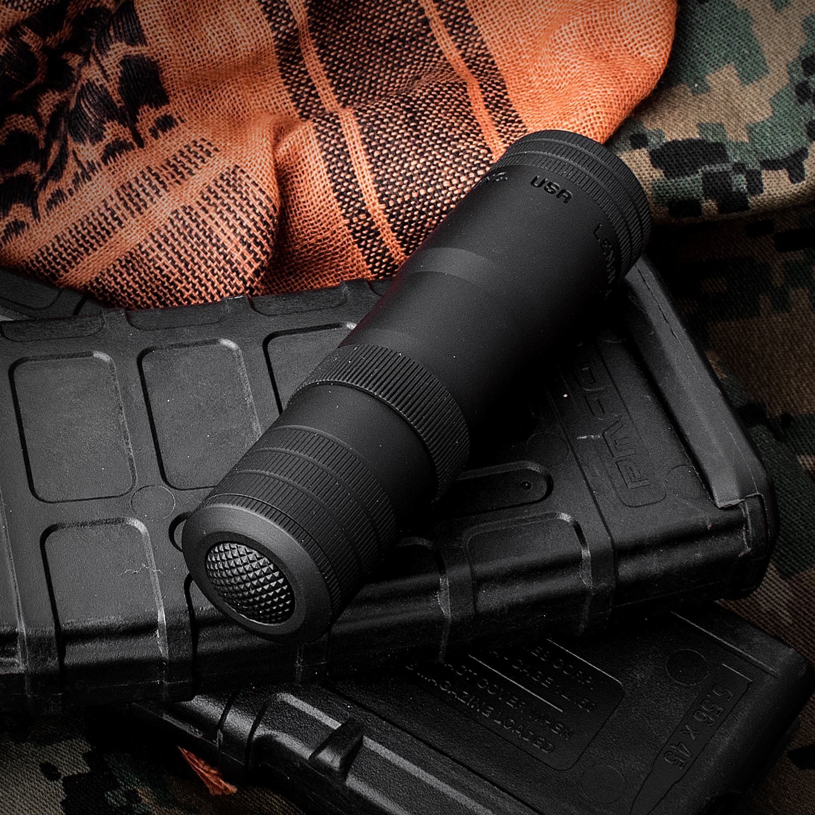 LensLight Mini Black LED Flashlight, Smooth Bezel, Dual Output, 330 Max ...