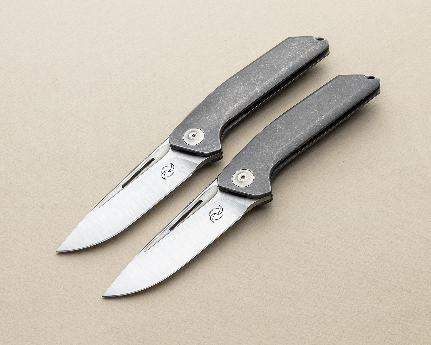 Liong Mah Designs Endeavour Flipper 3.75" S35VN Satin Blade, Contoured ...