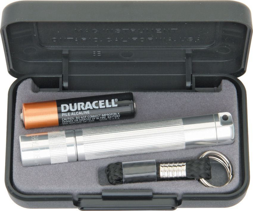 Maglite Solitaire Flashlight in Gift Box - Silver Body - KnifeCenter ...