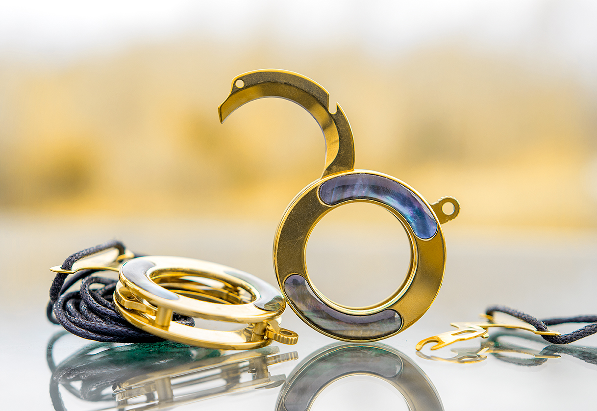 Mantis MK-14 GBP G&G Hawk Vicious Circle Folding Neck Knife 1.5" Gold ...