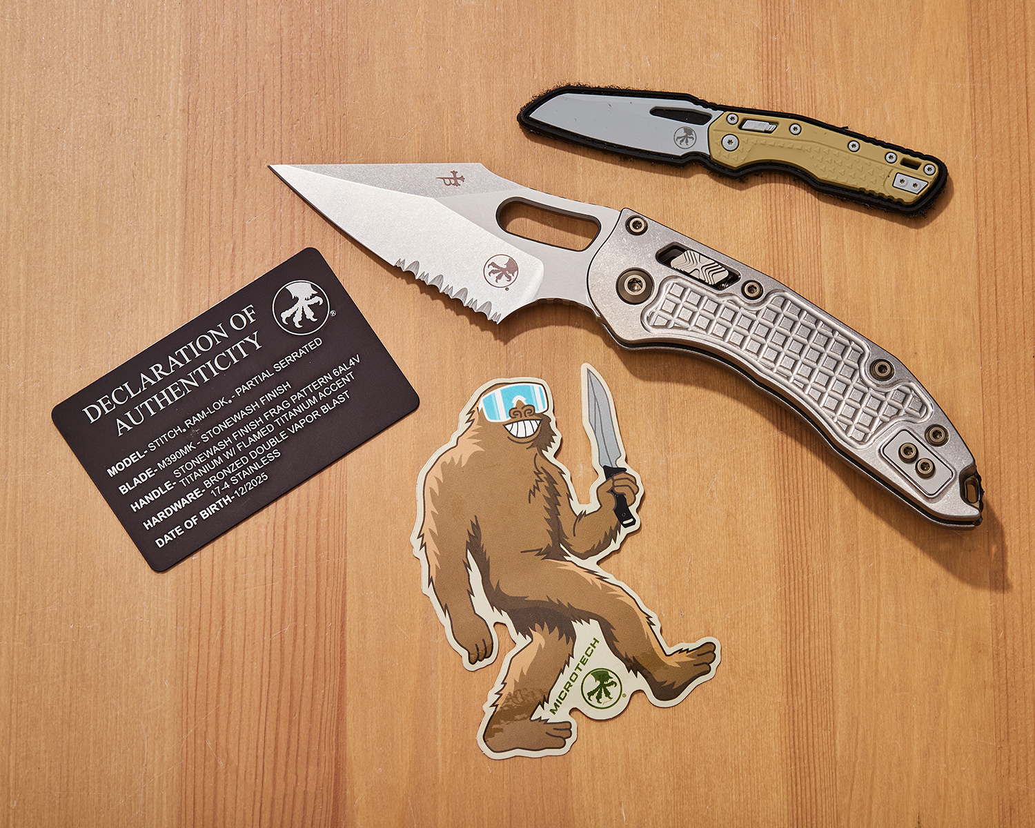 Microtech Bigfoot with Arbiter Sticker - KnifeCenter - M-BF104-10STICKER
