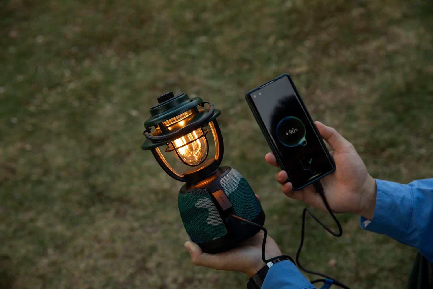 Olight OLantern Music Lantern, Camouflage, 300 Max Lumens - KnifeCenter ...