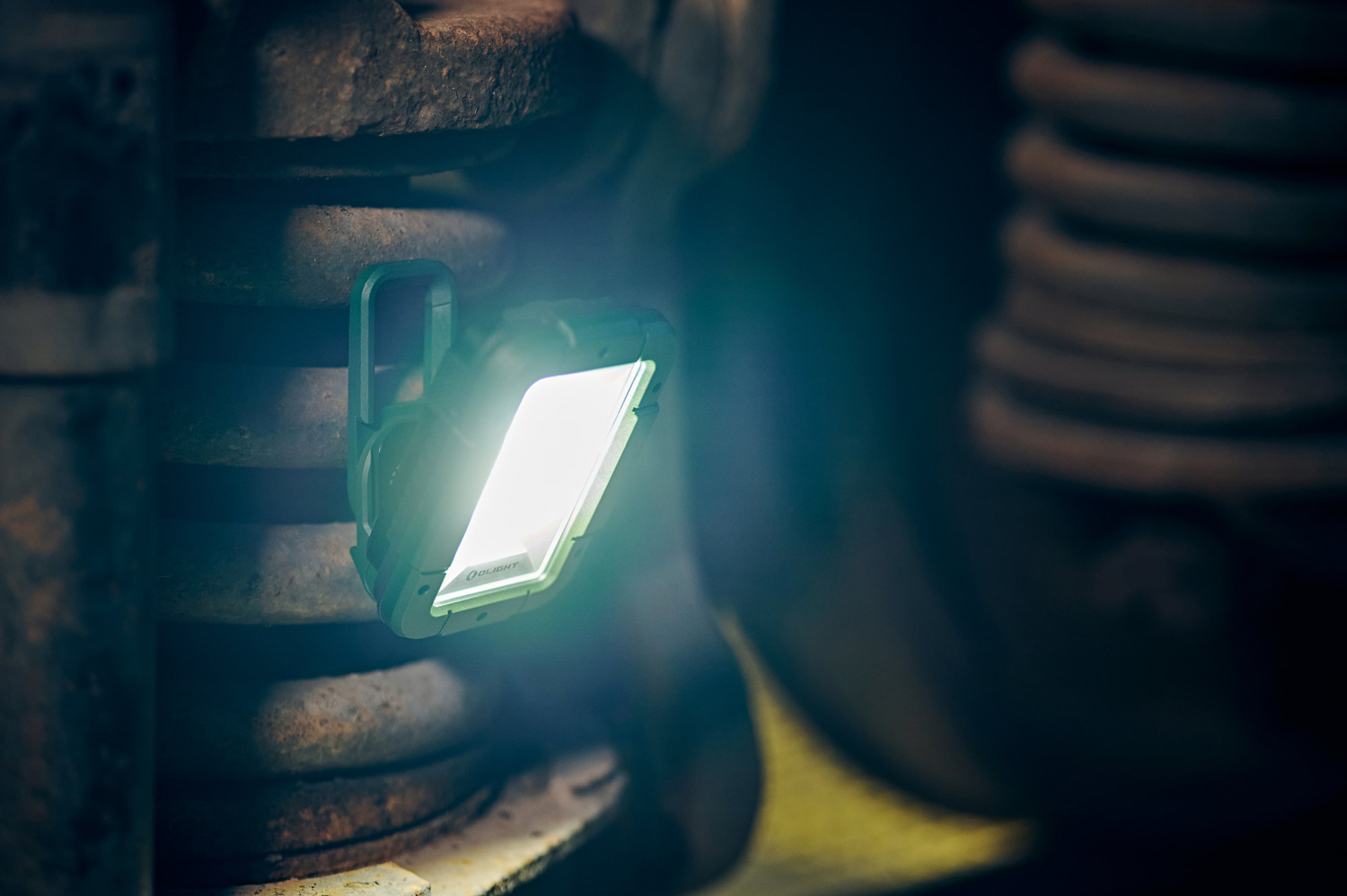 Olight Swivel Pro Max Rechargeable LED/COB Work Light, Moss Green, 1600 ...