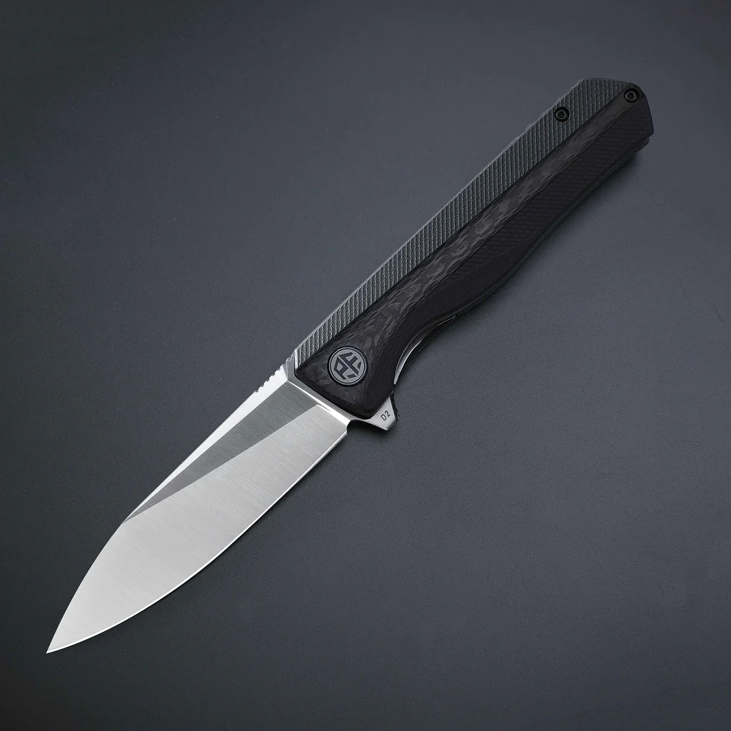 Petrified Fish PF818 Forward Linerlock Flipper Knife 3.54" D2 Satin Drop Point Blade, Carbon ...