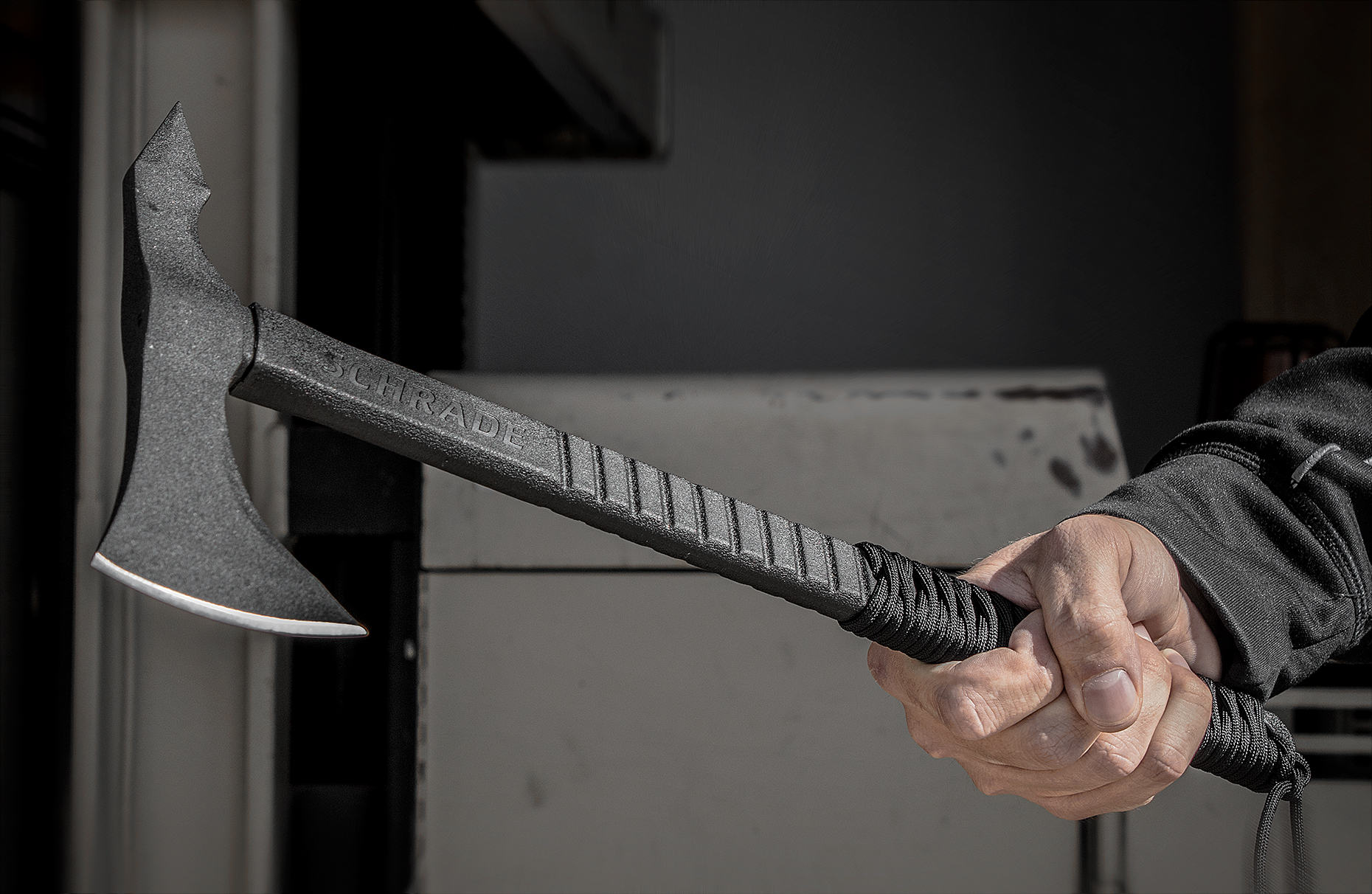 Schrade SCAXE4 Tomahawk with Spike, Black Paracord Wrapped Handle ...