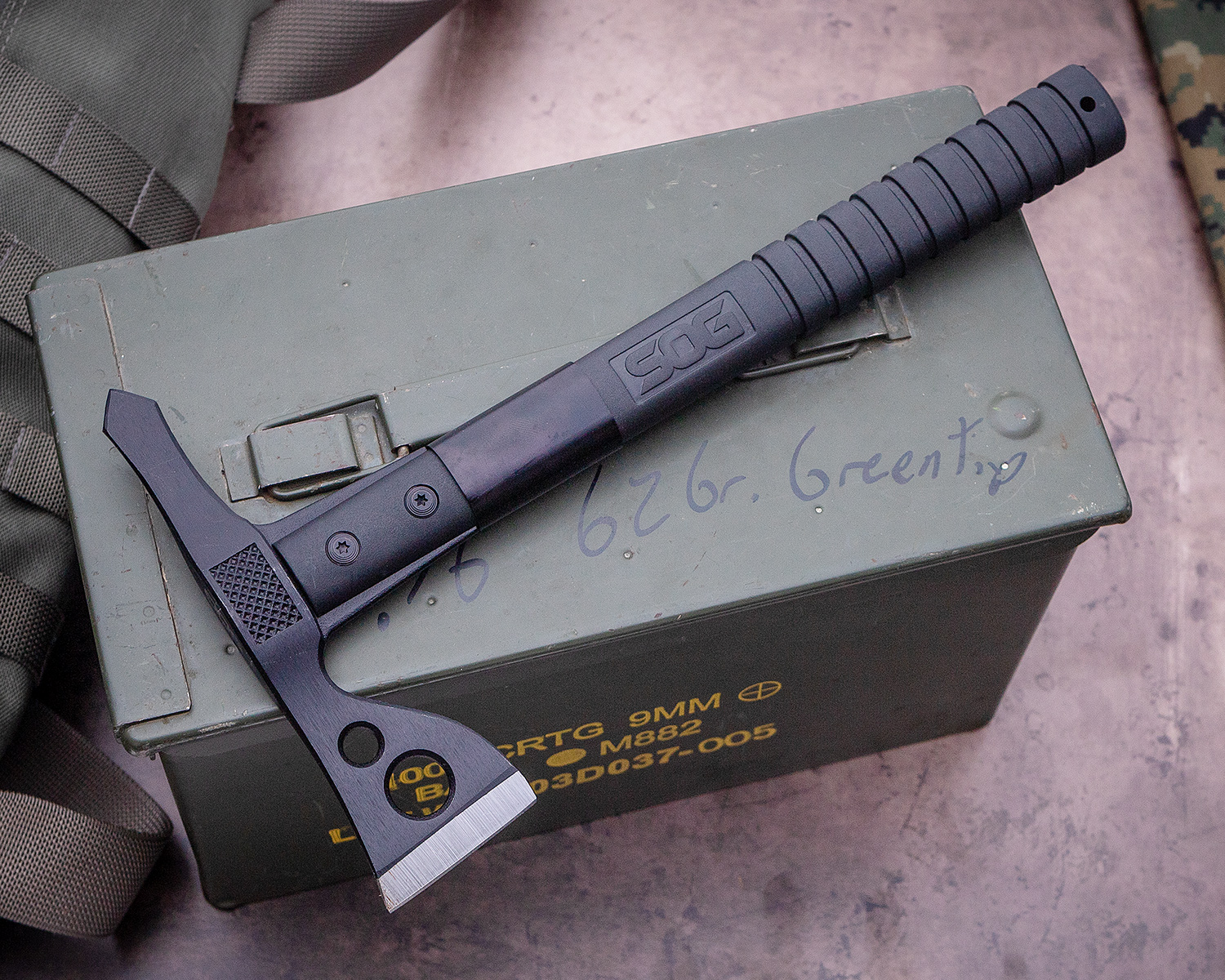 SOG FastHawk Tomahawk 12.5" Overall, Black, Nylon Sheath - KnifeCenter ...