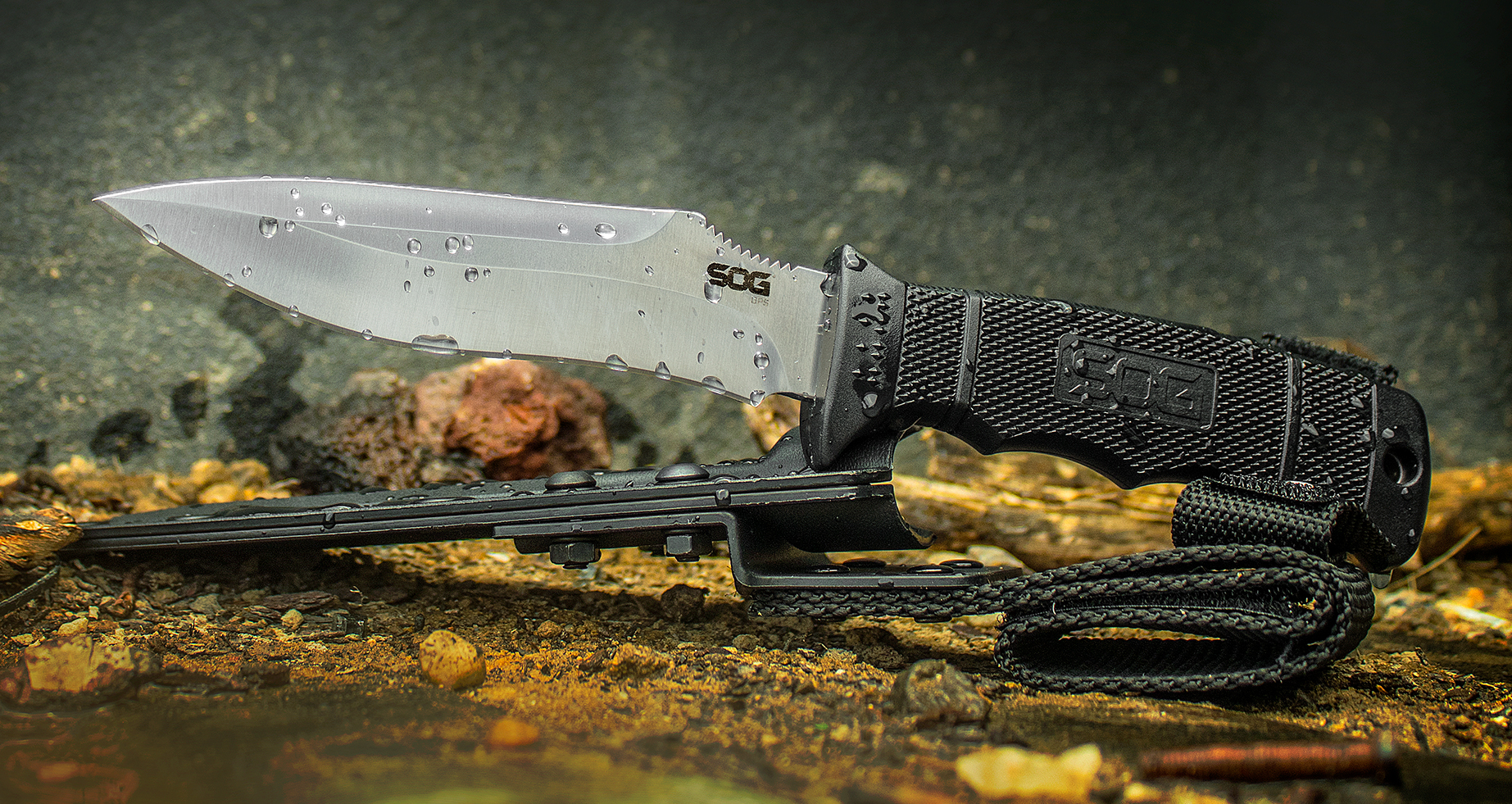 SOG M40 SOG Ops Fixed 4.85" Satin Plain Blade, Black GRN Handles, Hard ...