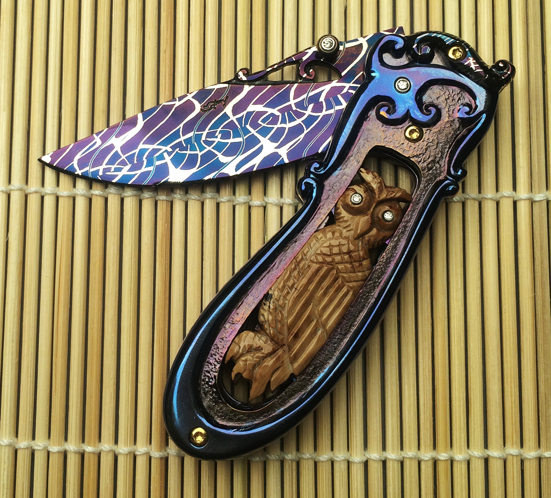 Suchat Custom Knives Mammoth Owl Folder 2.75" Robert Calcinore Mosaic ...