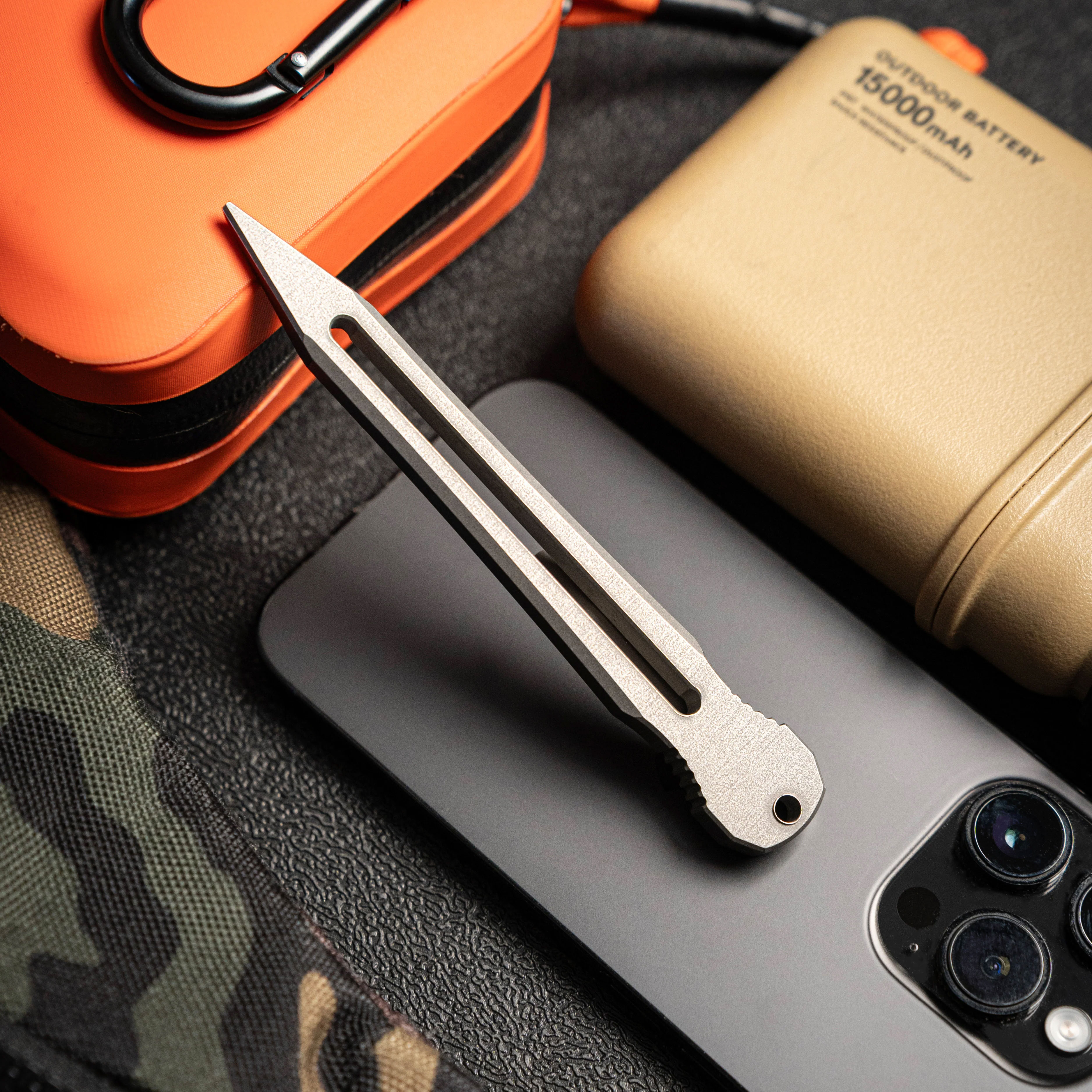 Toor Knives The Hard Drive Natural Titanium Keychain Pocket Pry Bar ...