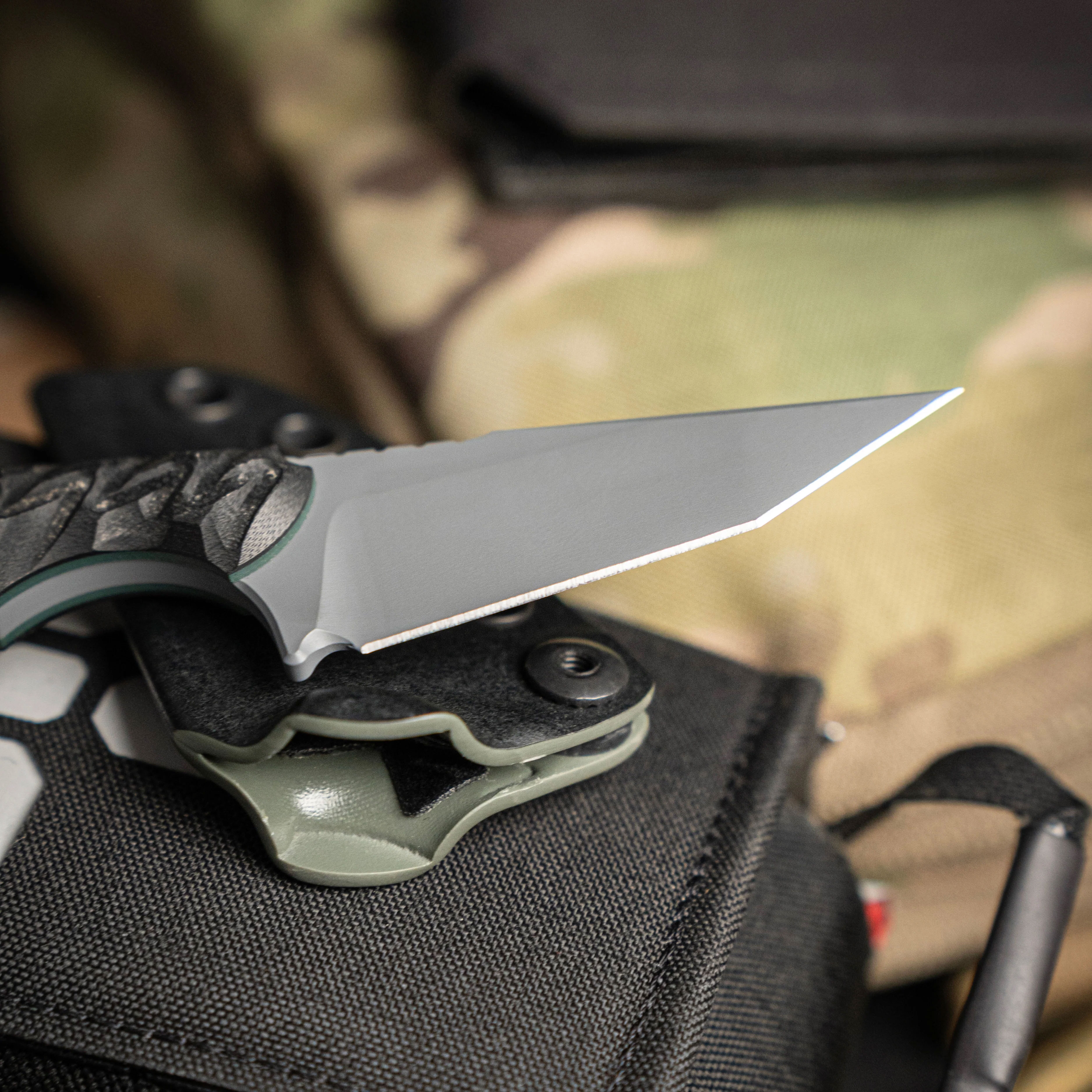 Toor Knives Shifter T Fixed Blade Knife 2.75" CPM-M4 Phantom Gray KG Gunkote Tanto Blade, Milled ...