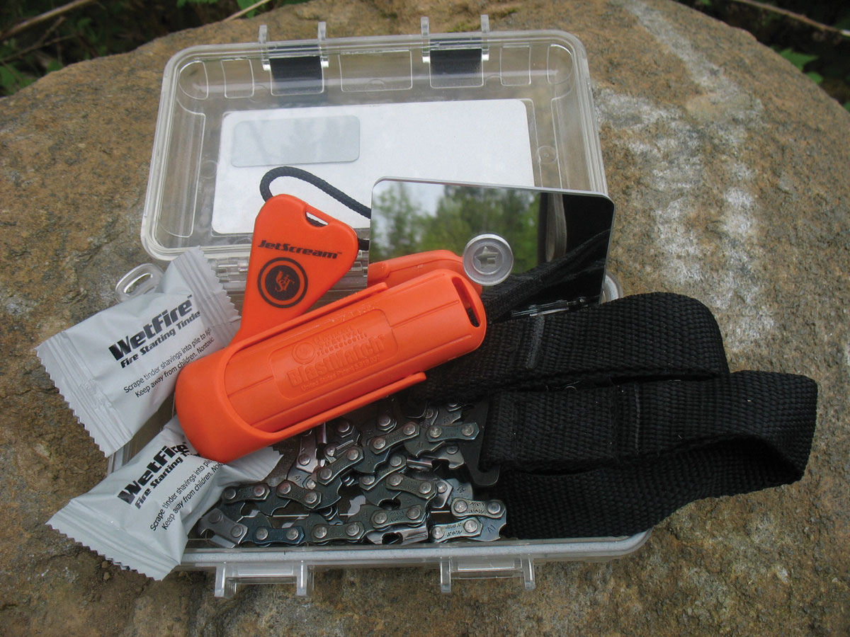 UST Ultimate Survival Deluxe Survival Kit, Clear Case - KnifeCenter ...