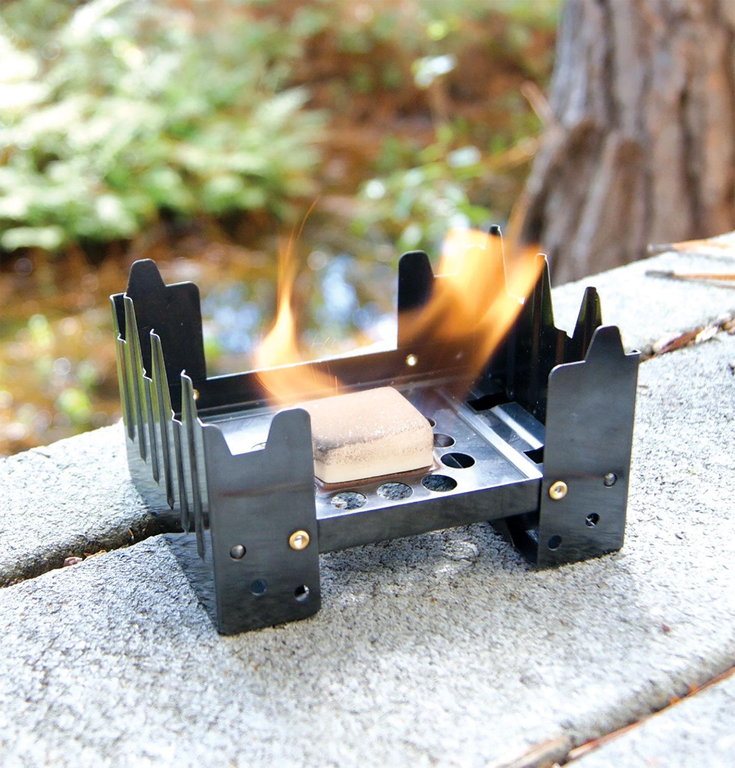 UST Ultimate Survival Stove Fuel Cubes, 8 Pack - KnifeCenter - 20-02167 ...